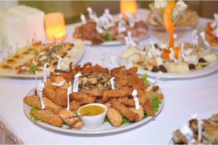 Red Rooster Catering: Guide To Menu, Prices, And More - Eatability